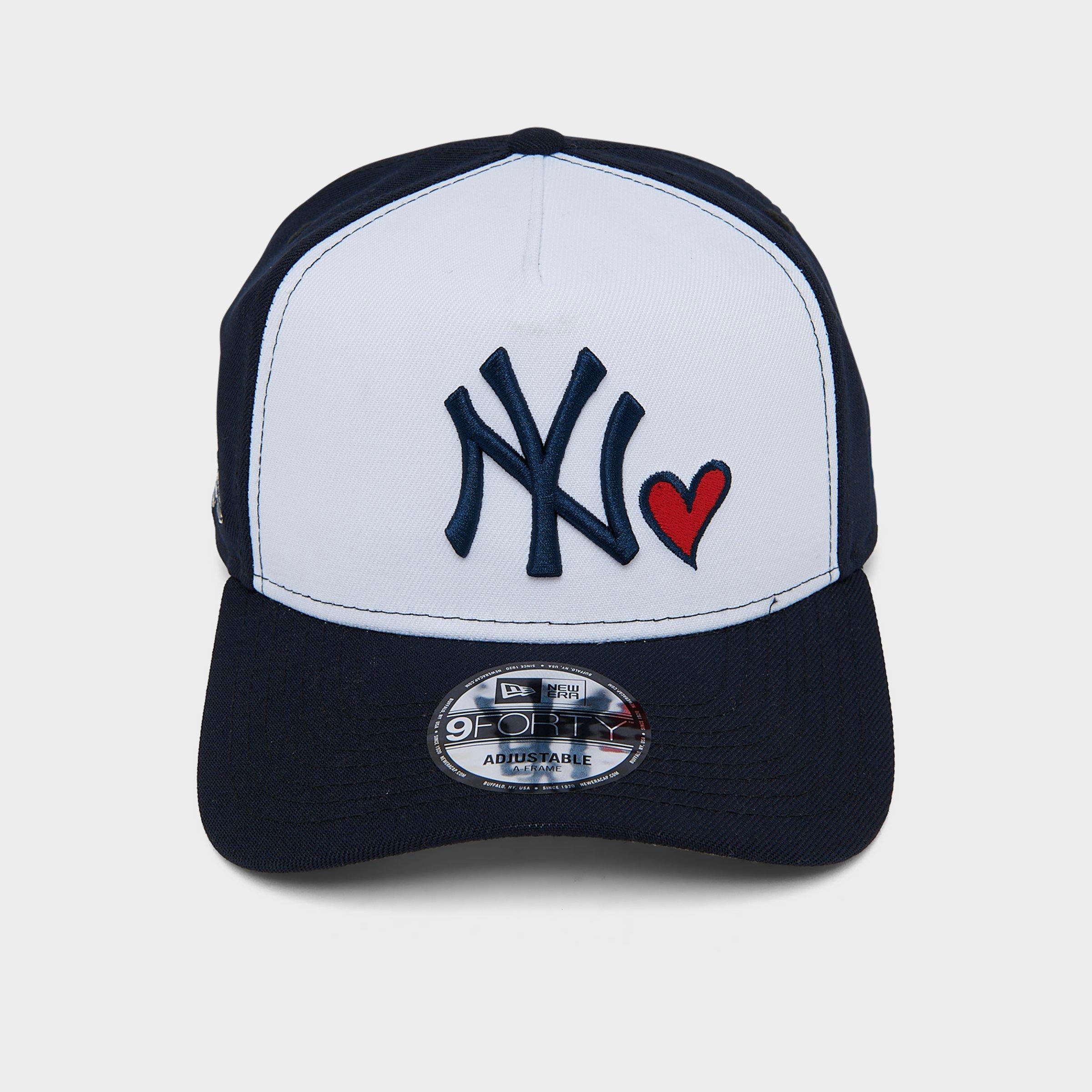 New Era New York Yankees Heart MLB 9FORTY Snapback Hat | Finish Line