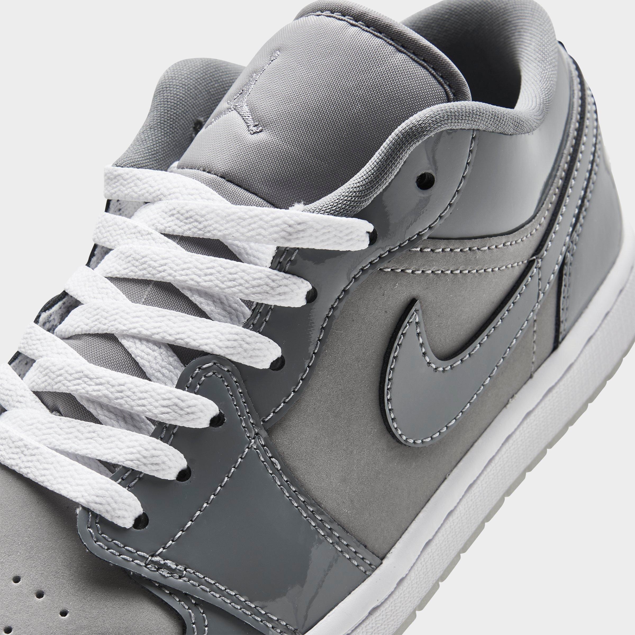 Men's Air Jordan Retro 1 Low SE Casual Shoes | Finish Line