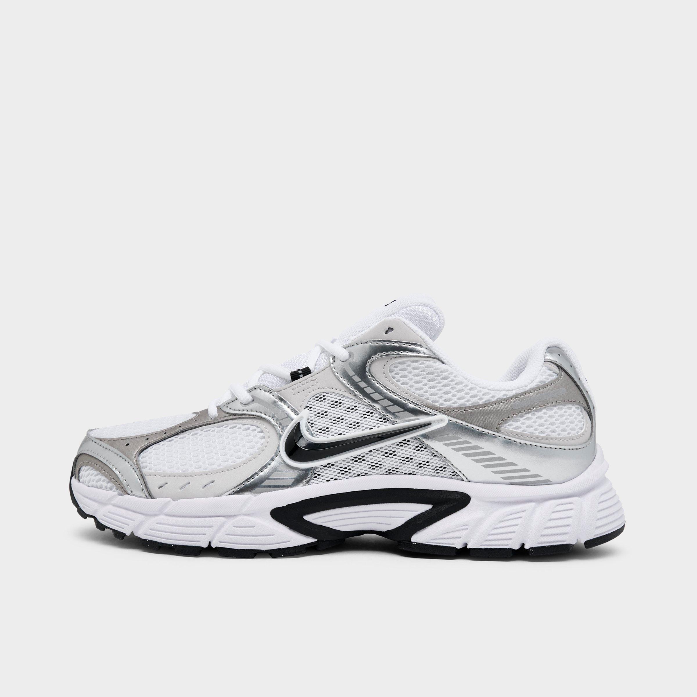 Men's Nike V5 RNR Casual Shoes | Finish Line