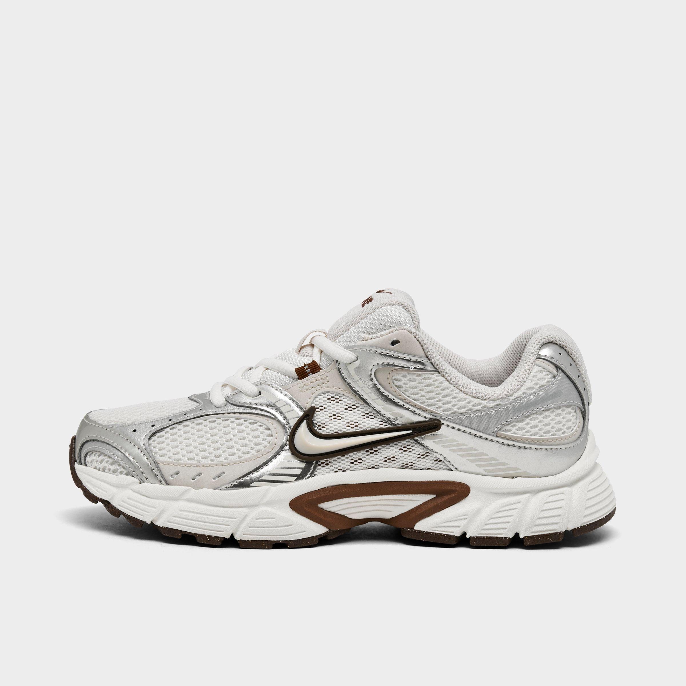 Women's Nike V5 RNR Casual Shoes | Finish Line