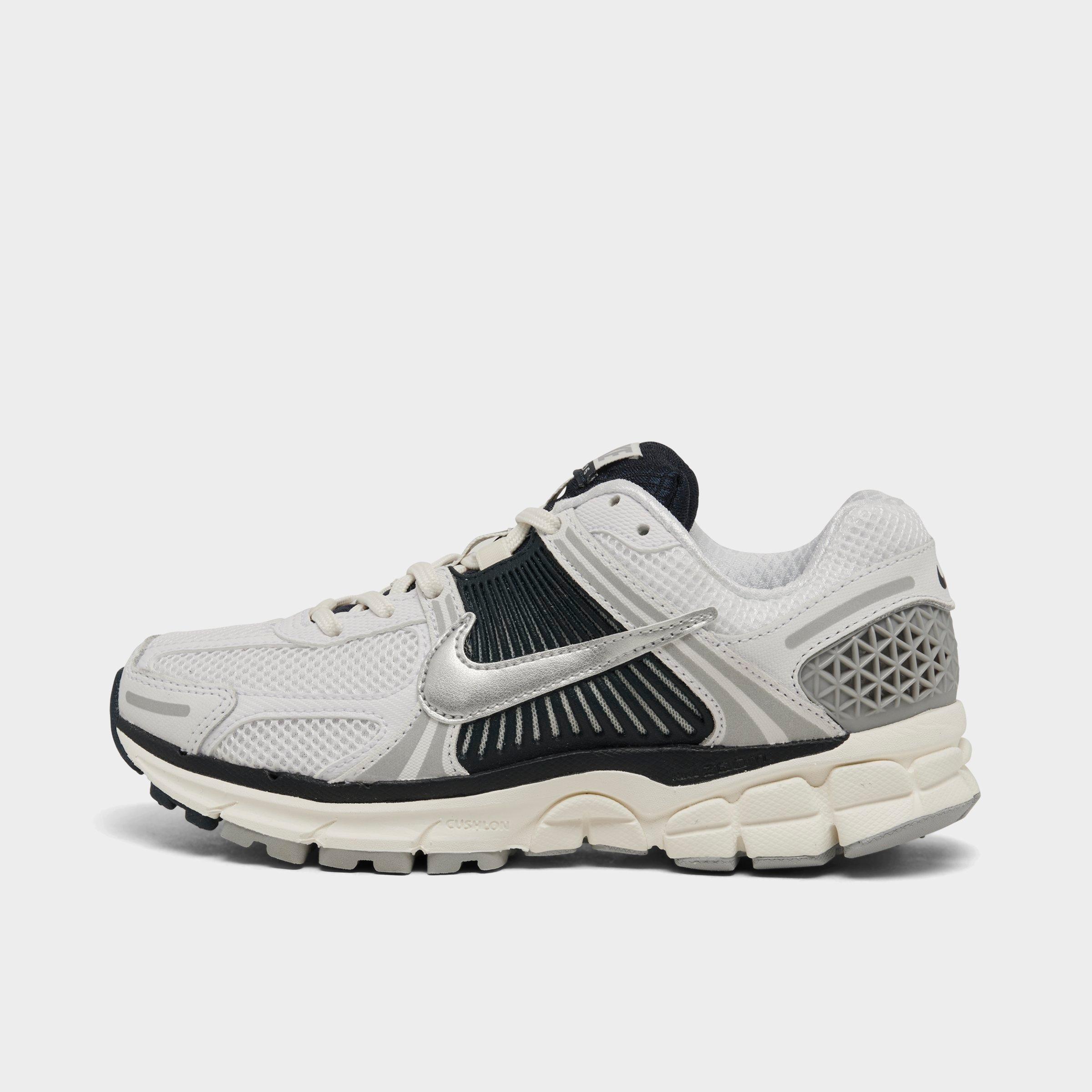 Nike Women's Zoom Vomero 5 Shoes In White/armory Navy/sail/metallic ...